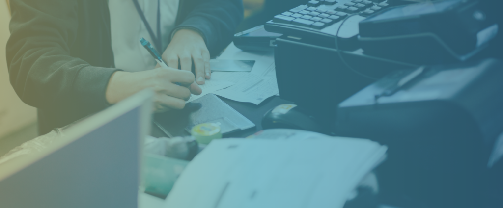 Issuers vs. Acquirers: Roles in Payment Dispute Resolution